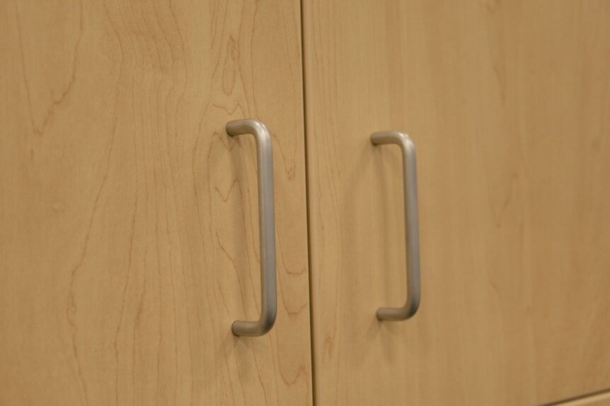 Cabinet Pulls Guide in Commercial Casework | HWI